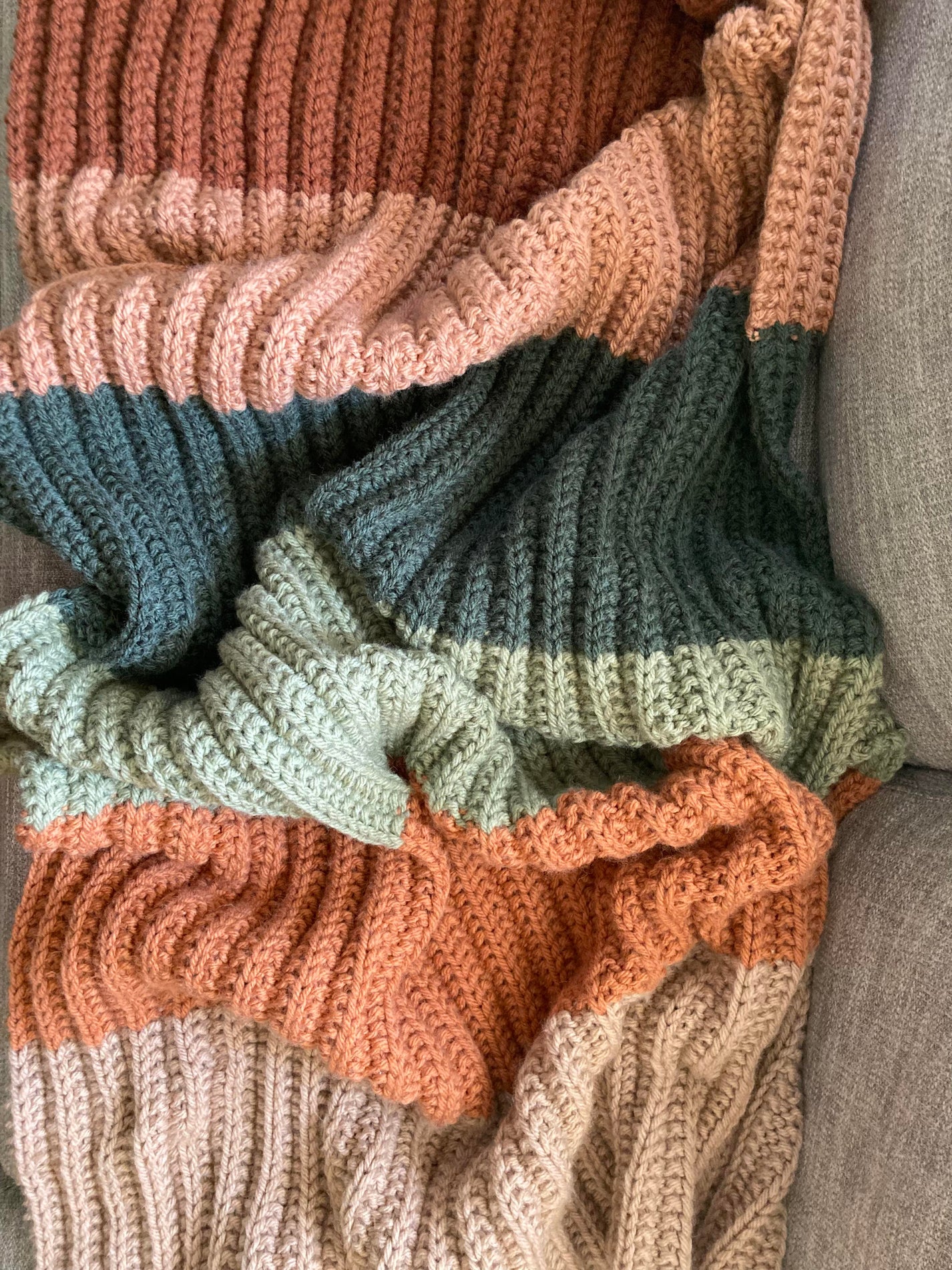 Knit Blanket Pattern, Cozy Color Block Blanket – While They Dream